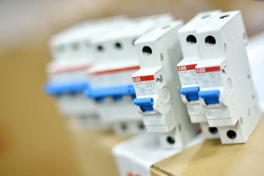 ABB Perkuat Posisi di Indonesia dengan Kontrak Baru Bersama PLN